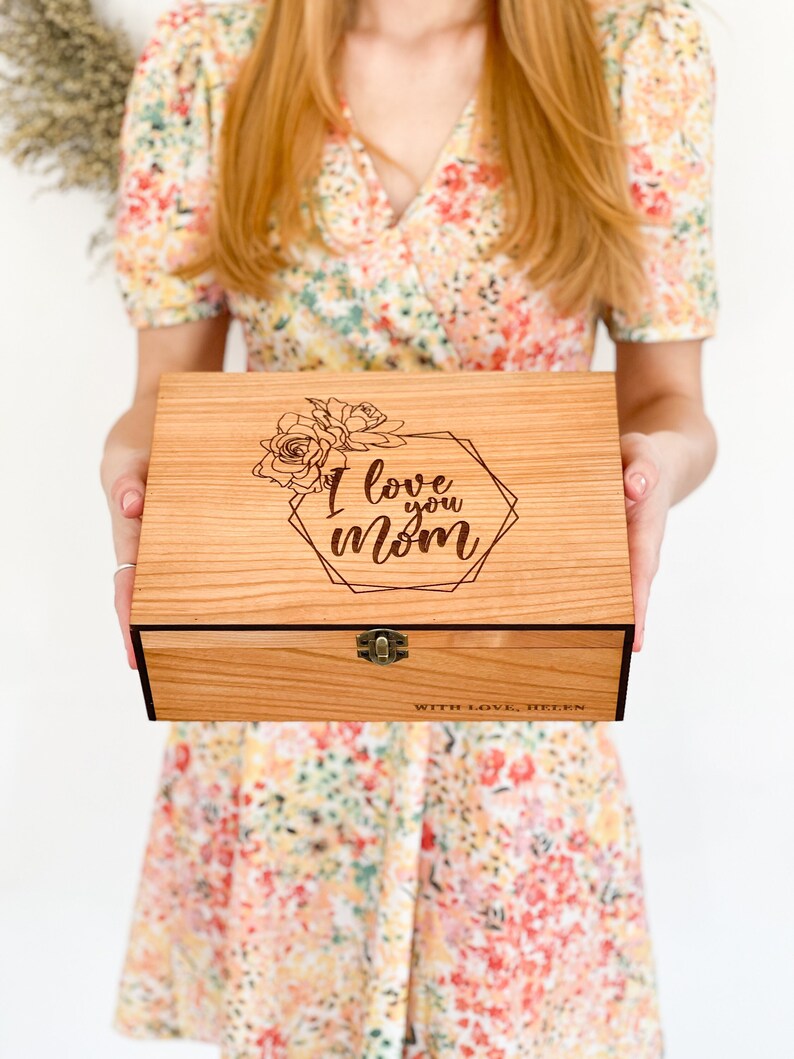 Personalized, Memory, Wooden, Keepsake Box - Mothers Day Gift for Mom ...