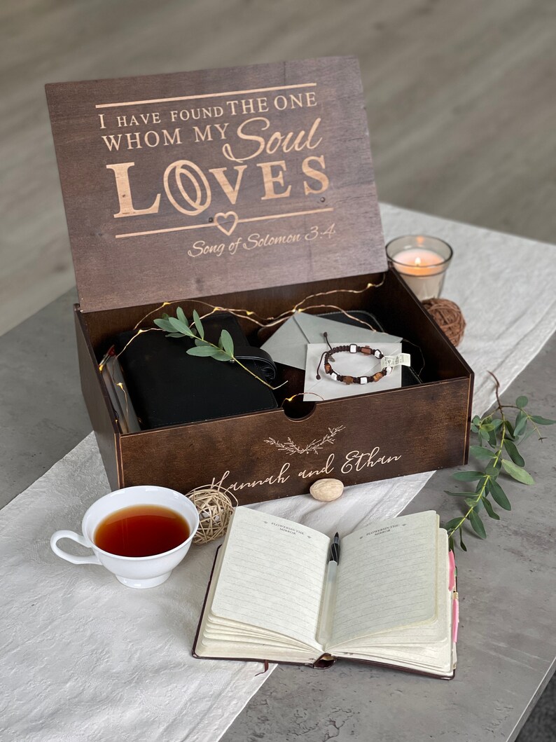 Personalized Wooden Memory Keepsake Storage Gift Box - Etsy