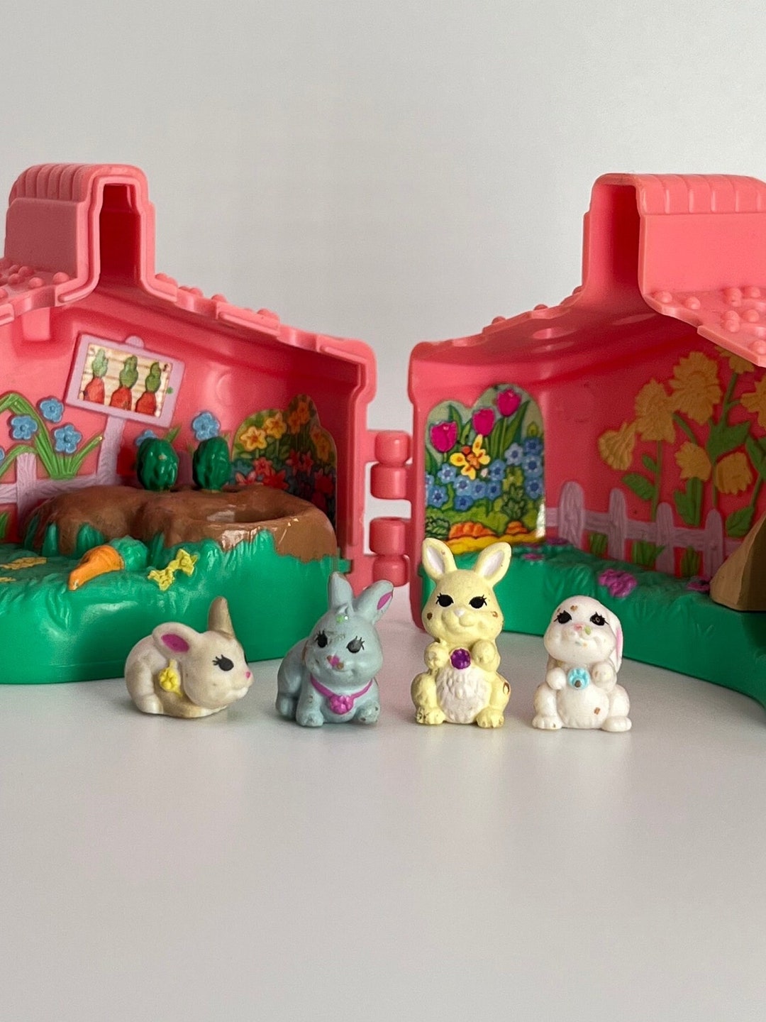 1995 Rare HTF Littlest Pet Shop Hop N Go Bunnies With Garden Hutch 100% ...