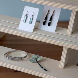 Space Saving 5 Tiered Display Stand With Reversible Grooved Shelving ...