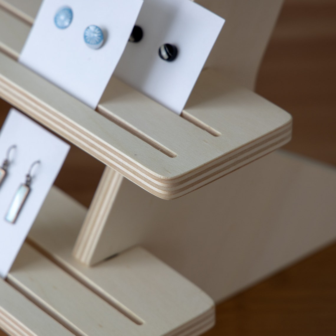 Space Saving 5 Tiered Display Stand With Reversible Grooved Shelving ...
