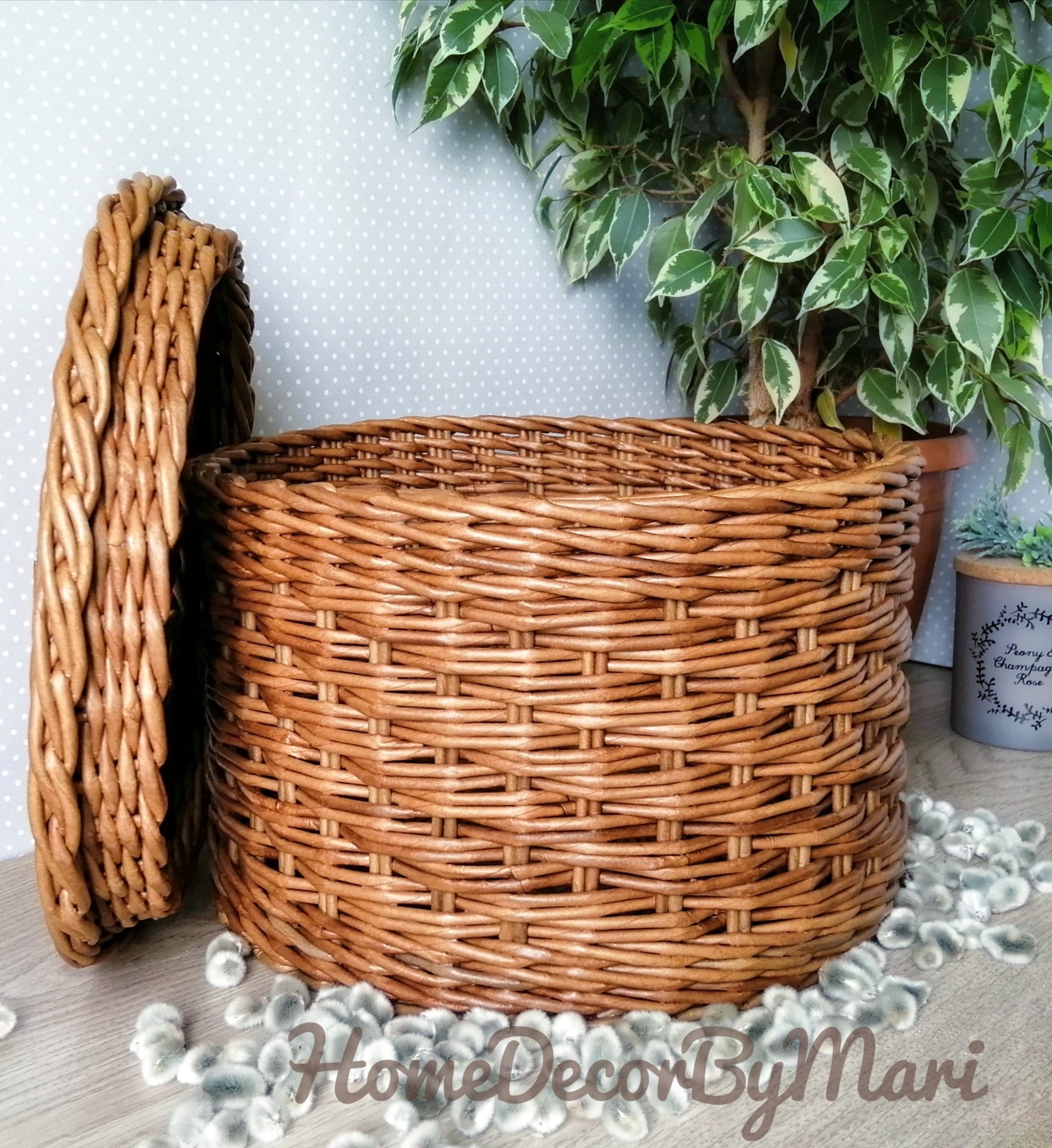 Large round wicker basket with lid basket for storing | Etsy