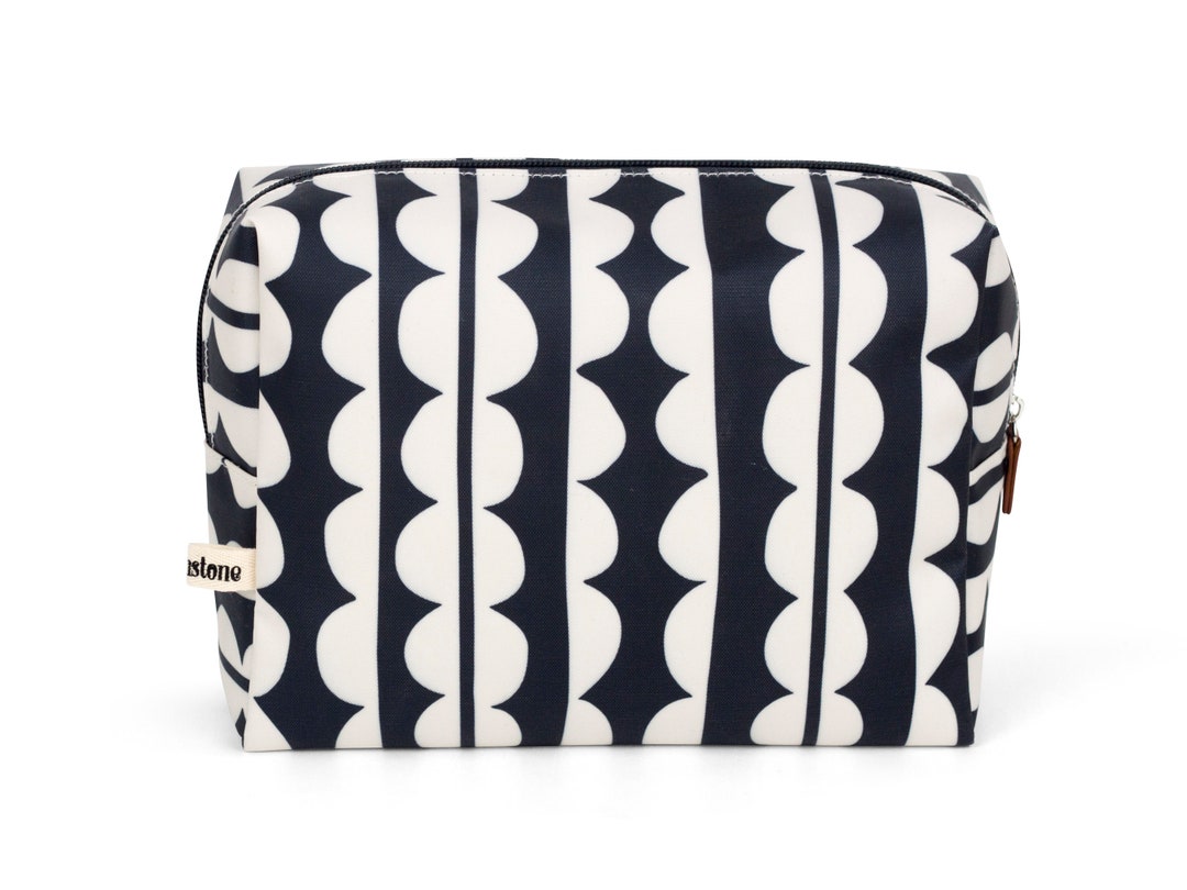 Jumbo Scallop Large Cosmetics Bag | Makeup Bag | Wash Bag | Beauty Bag ...