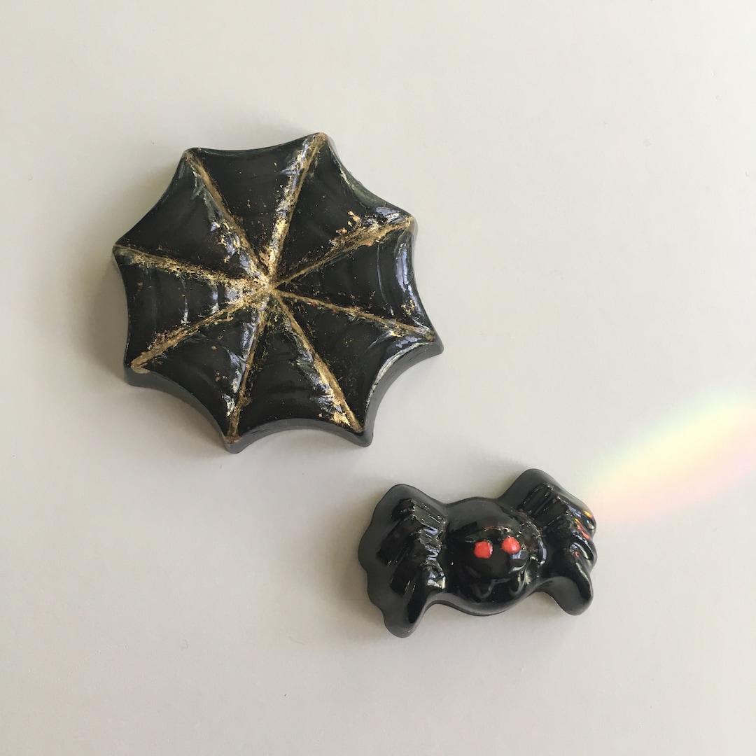 Spider Web and Spider Magnet Set - Hand Cast Resin - Multi-layered ...