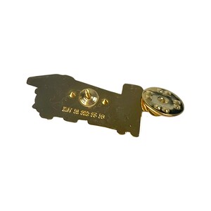 Fossil Fuel Pin, Vintage British Petroleum BP Garage Pin, Oil and ...