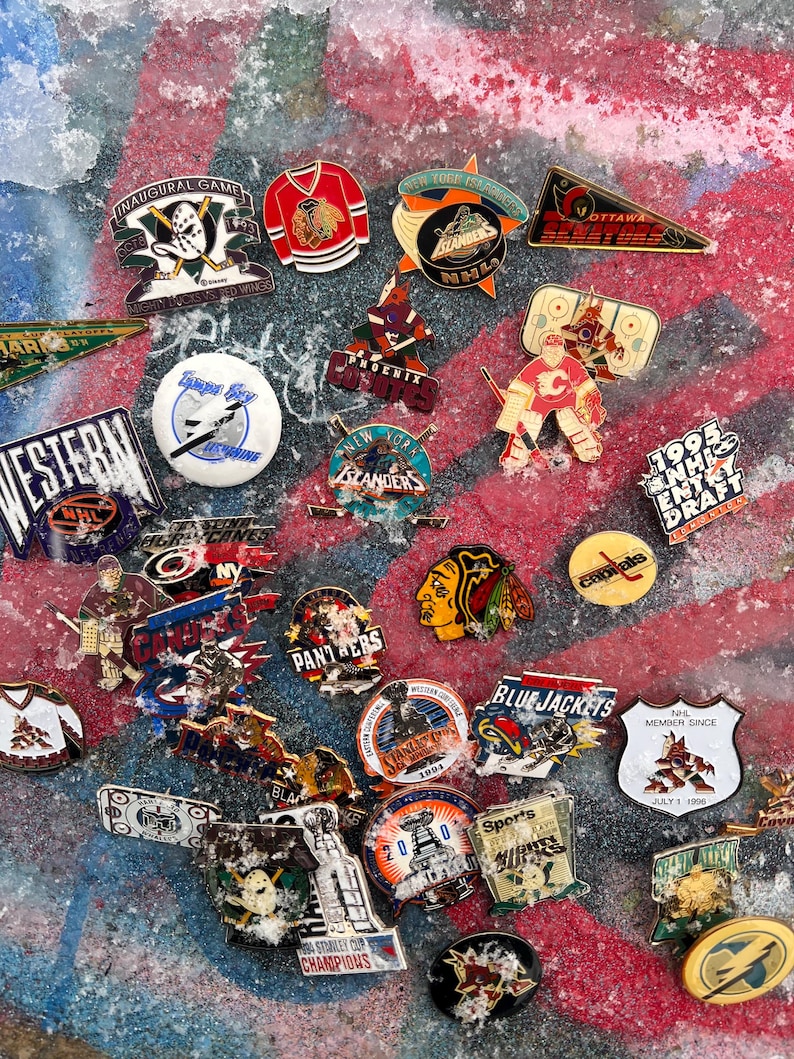 Vintage Philadelphia Flyers NHL Pin - Ice Hockey Valentines - Etsy