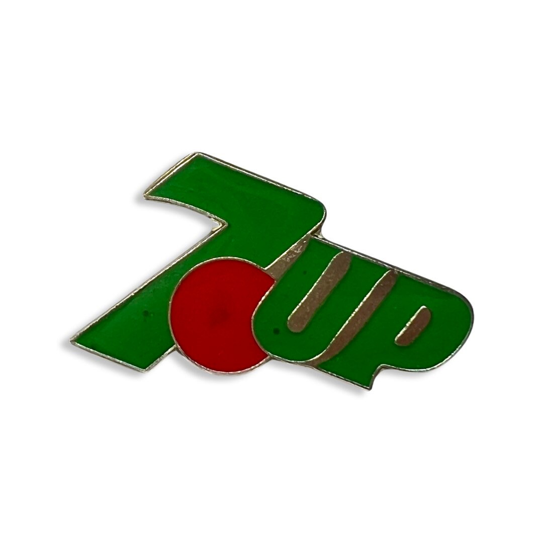 Vintage 7UP Logo Pin Child of the 80s 90s Pin Badge Retro Fizzy Pop ...