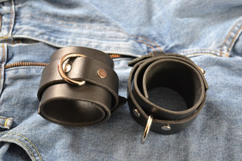 Thick Leather Handcuffs 6 Cm BDSM Wrist Restraints Double Hook - Etsy