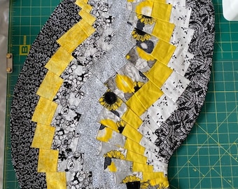 Spiral Table Runner Approx 40 Long and 21 Wide - Etsy