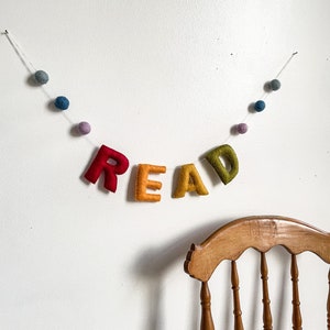 Read Sign - Read Garland Banner in Rainbow - Etsy