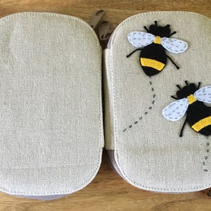 BEE SEWING KIT Bee Applique Design With Contents Zip Case Super Quality ...