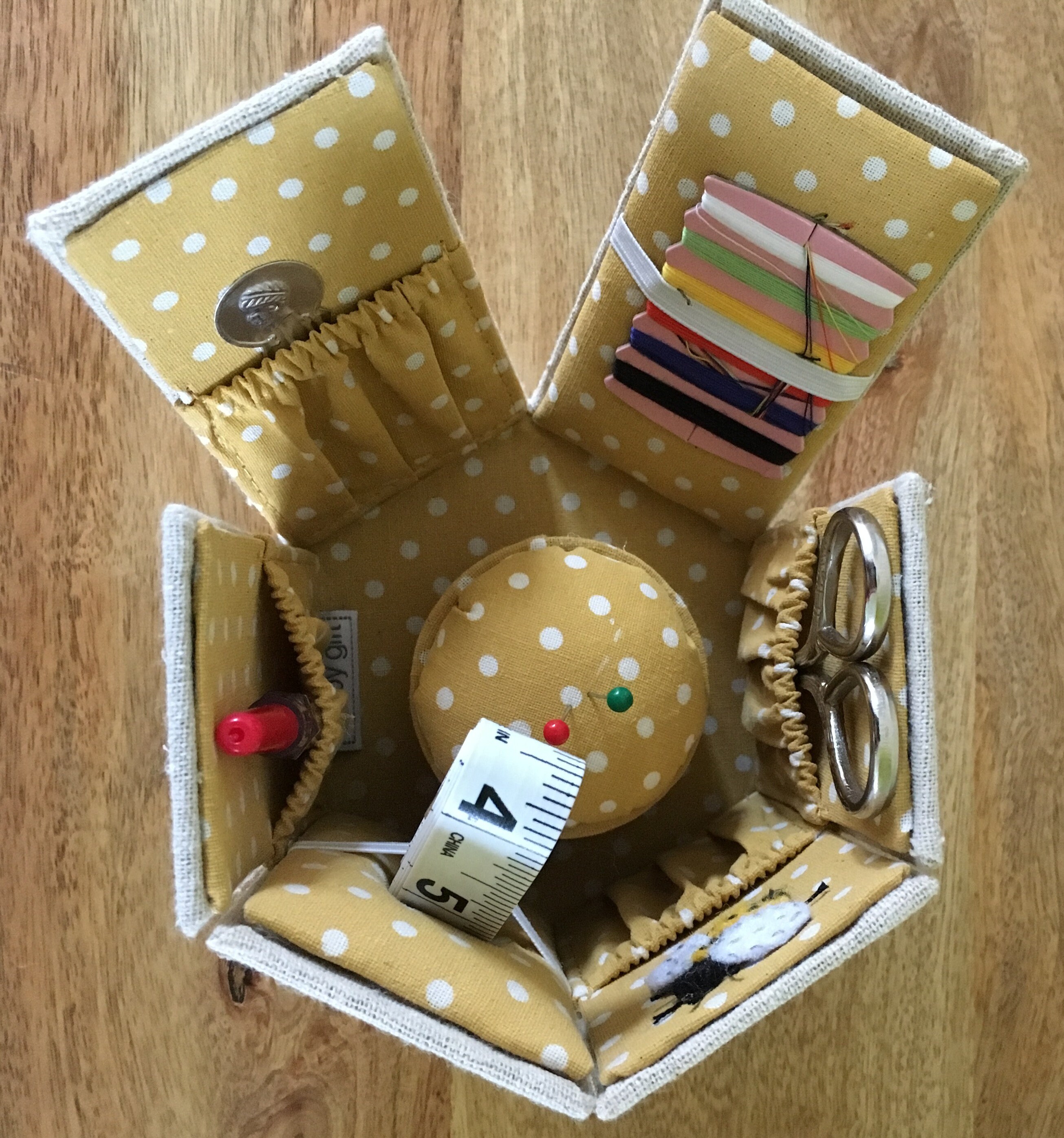 BEE SEWING KIT Victorian Applique Bee Design Hexagon Shape - Etsy