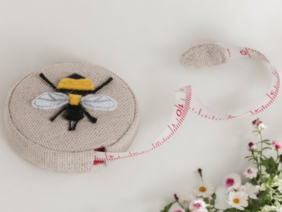 BEE TAPE MEASURE Cute Handbag Size Tape Measure - Etsy