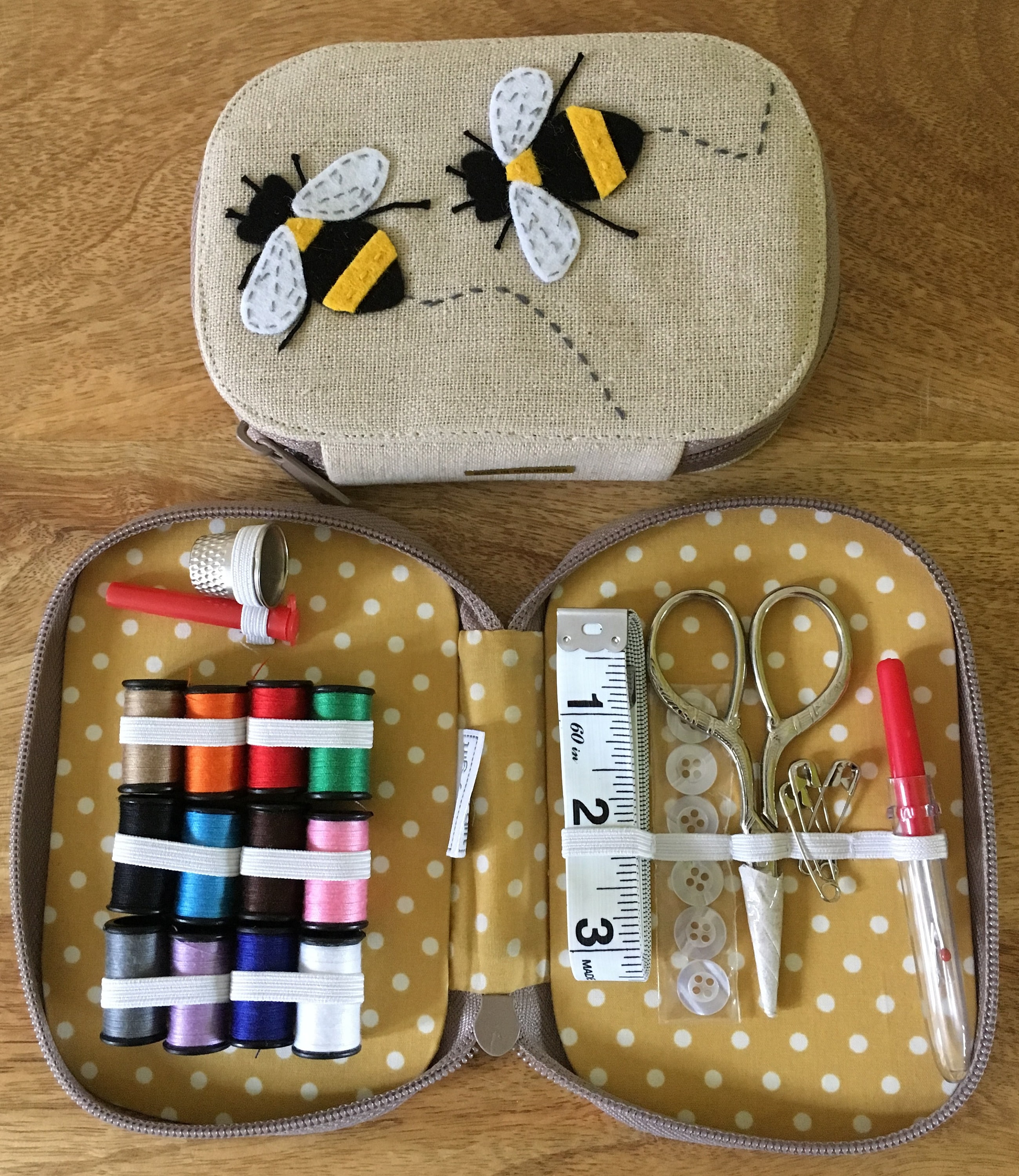 BEE SEWING KIT Bee Applique Design With Contents Zip Case - Etsy