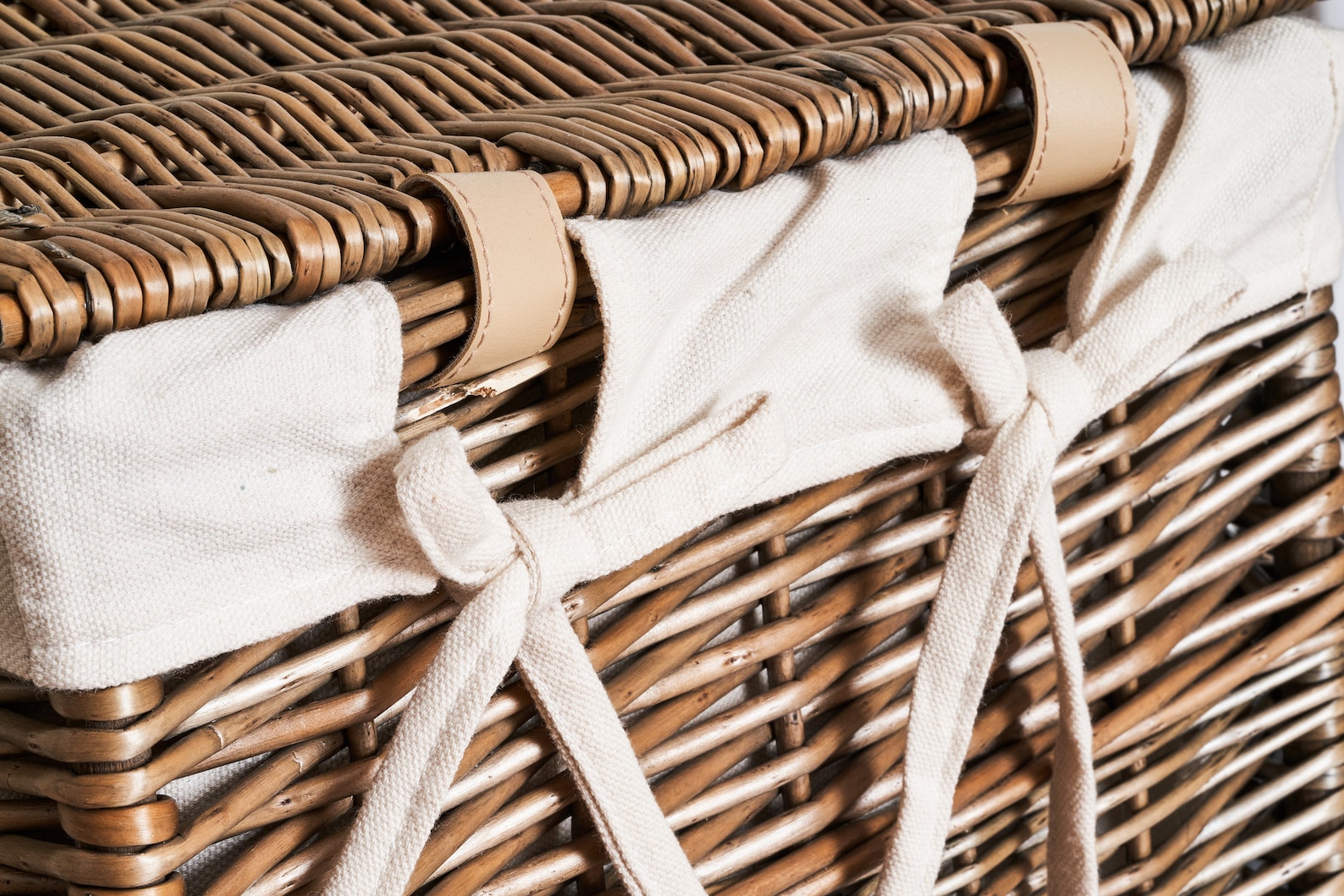 Large Wicker Laundry Basket Handmade With Lid & Cotton - Etsy