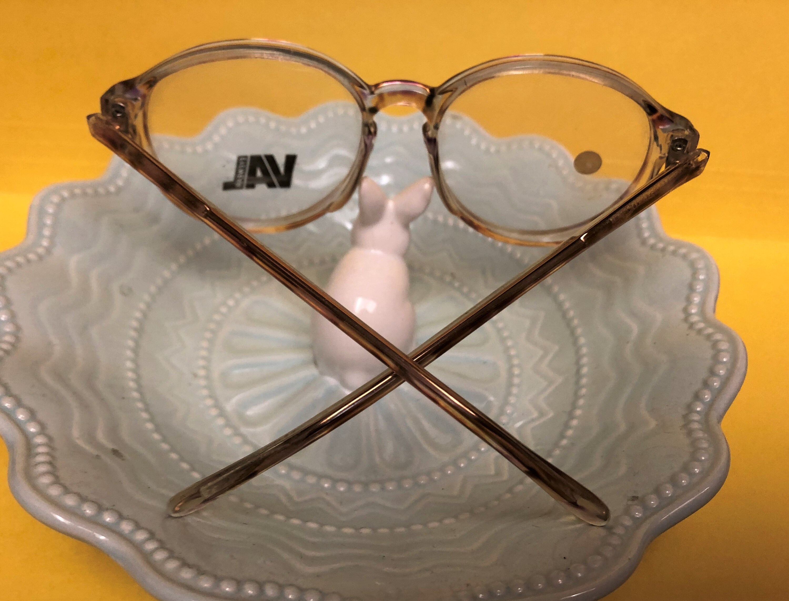 New Crystal Clear VAL Eyeglasses W/ Hints of Lavender Inside the Frame ...