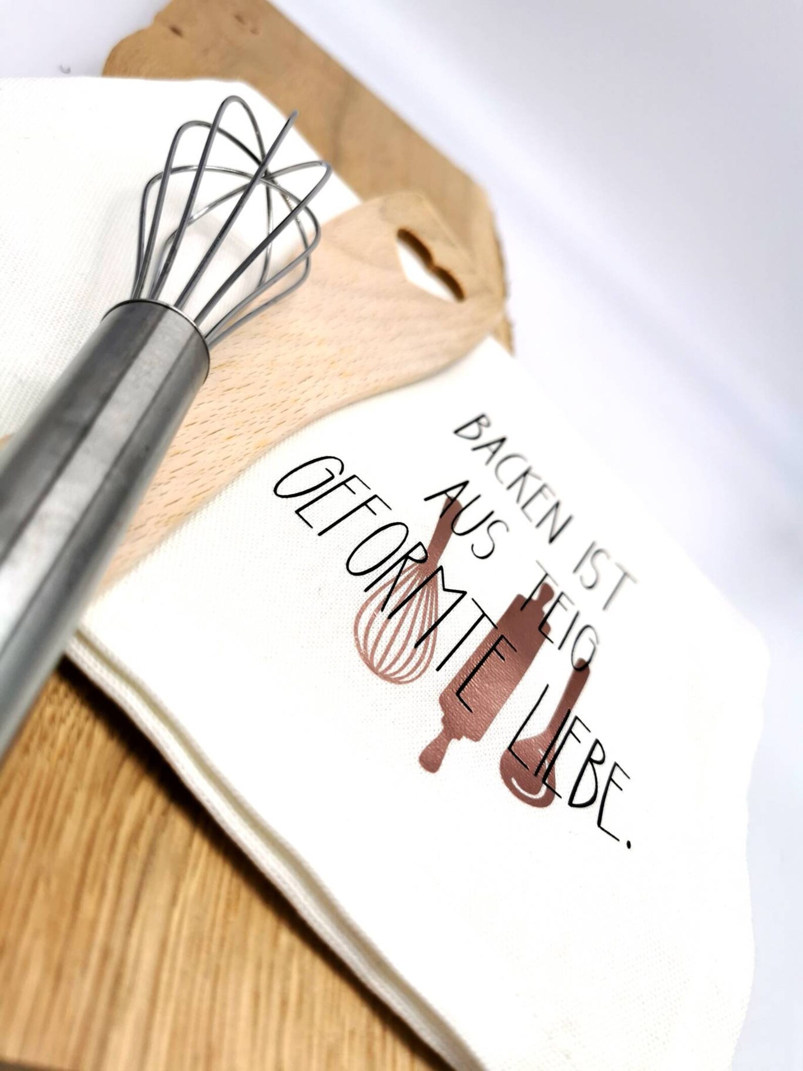 Geschirrtuch mit Spruch 'Backen ist aus Teig geformte Liebe' - Geschenk ...