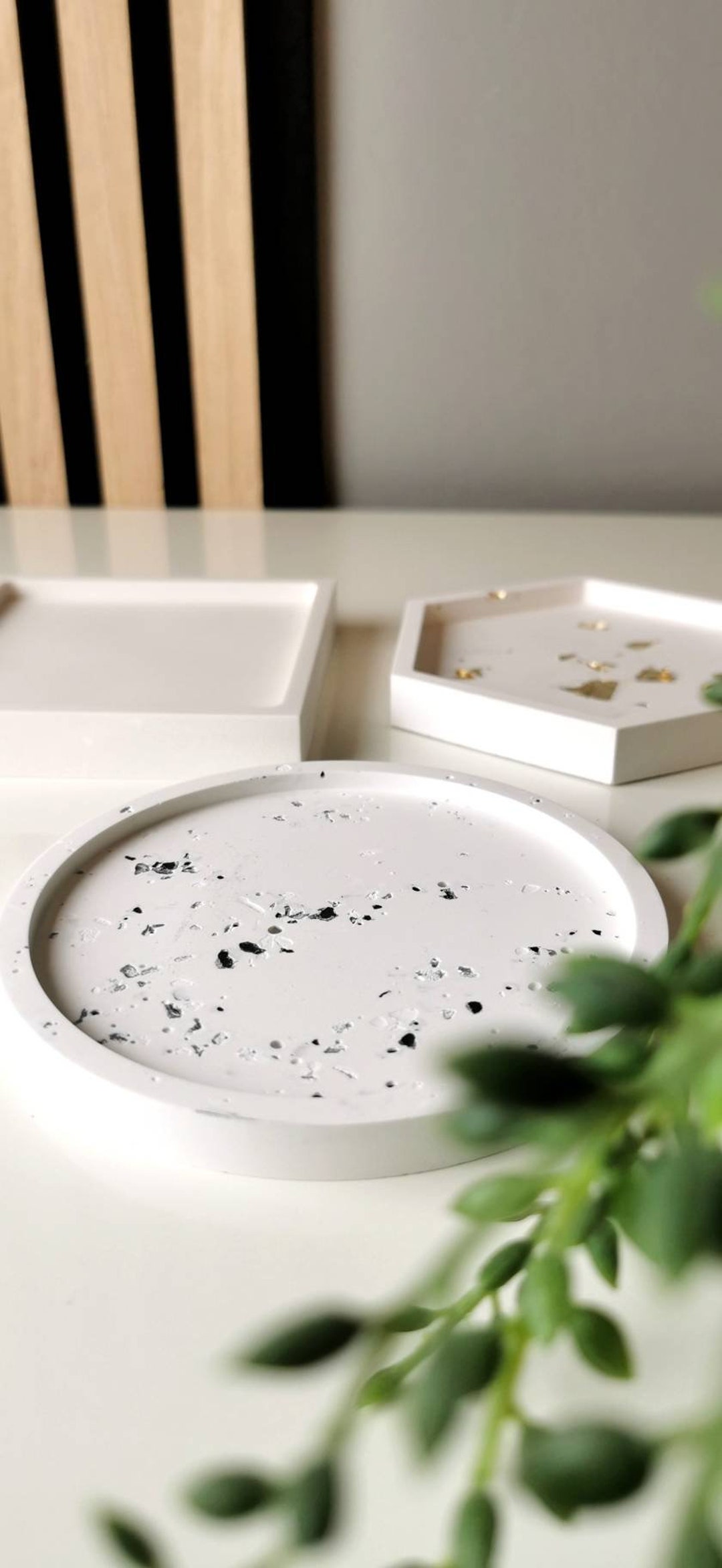 Bowl Made of Relief Casting Compound Jewelry Tray Storage Keys Deco ...