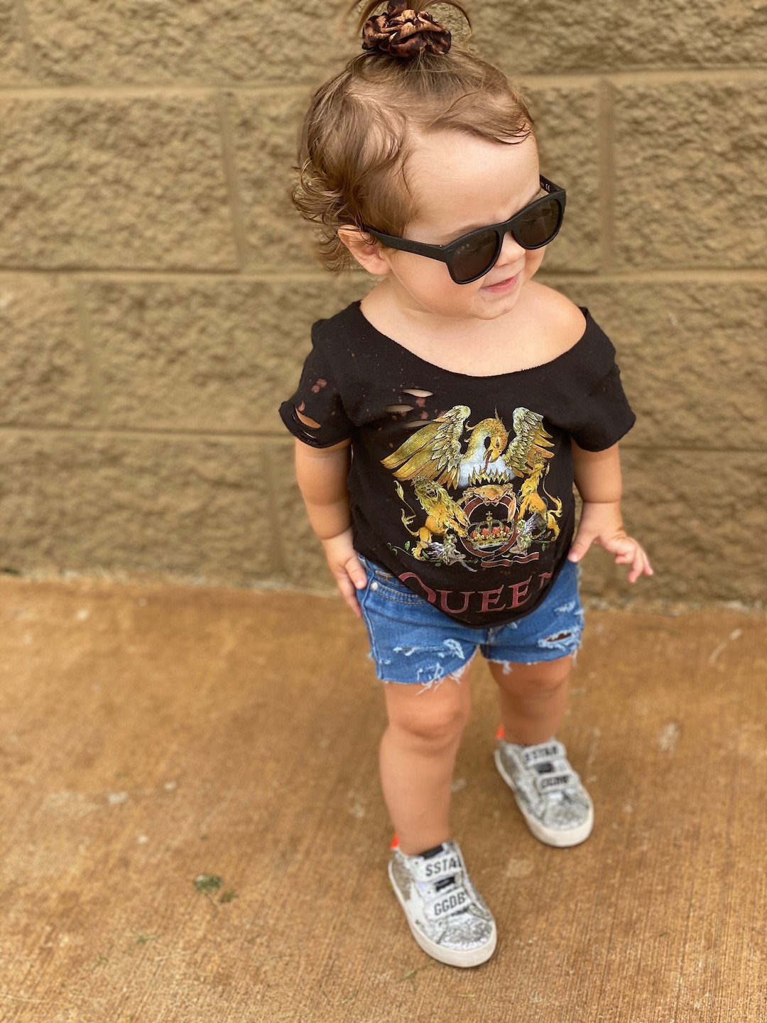 Queen Distressed Band Tee Kids - Etsy
