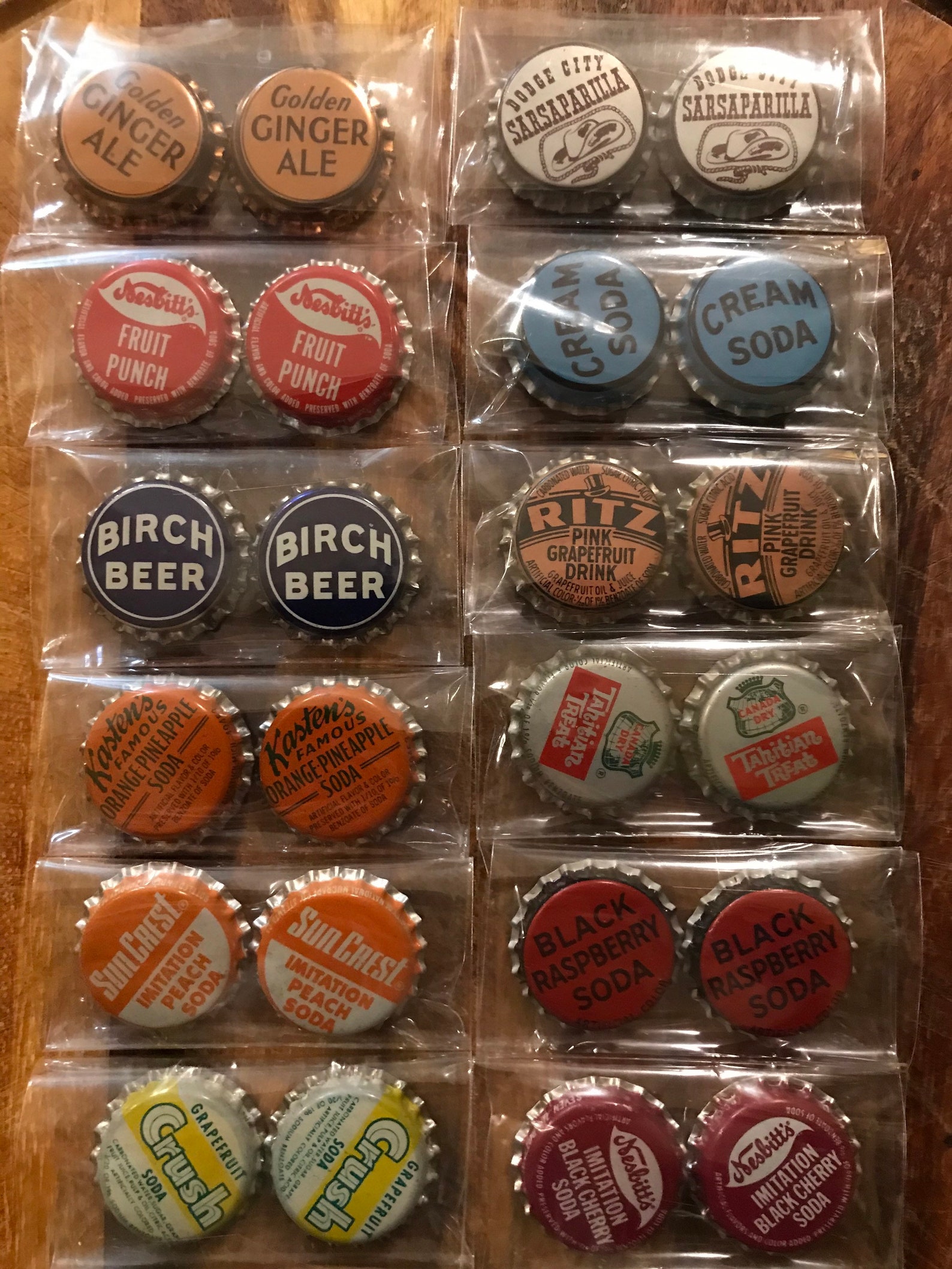Vintage Bottle Caps / Tops. Original Metal American Soda Pop Bottle ...