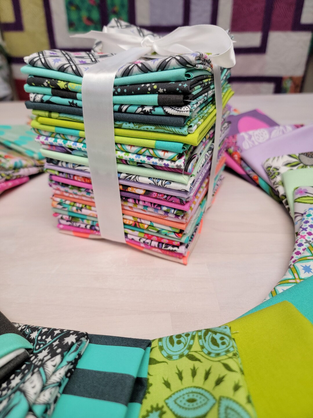 Tula Pink ROAR! || 28 Pc Fat Quarter Bundle || ROAR! || Quilting Cotton ...