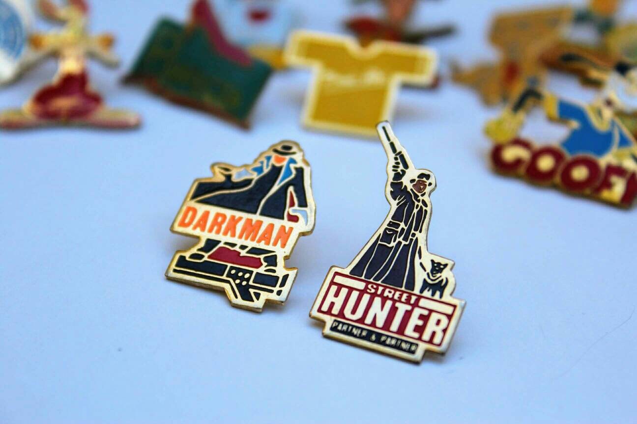 Pin's Vintage . Pins emaillé cinéma et film. Broche vintage de film ...
