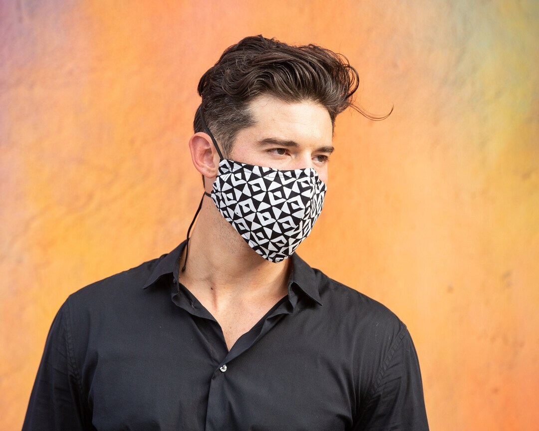 Batik Face Mask + 2 PM2.5 Filters USA - Batik Black/white, Fabric Face ...
