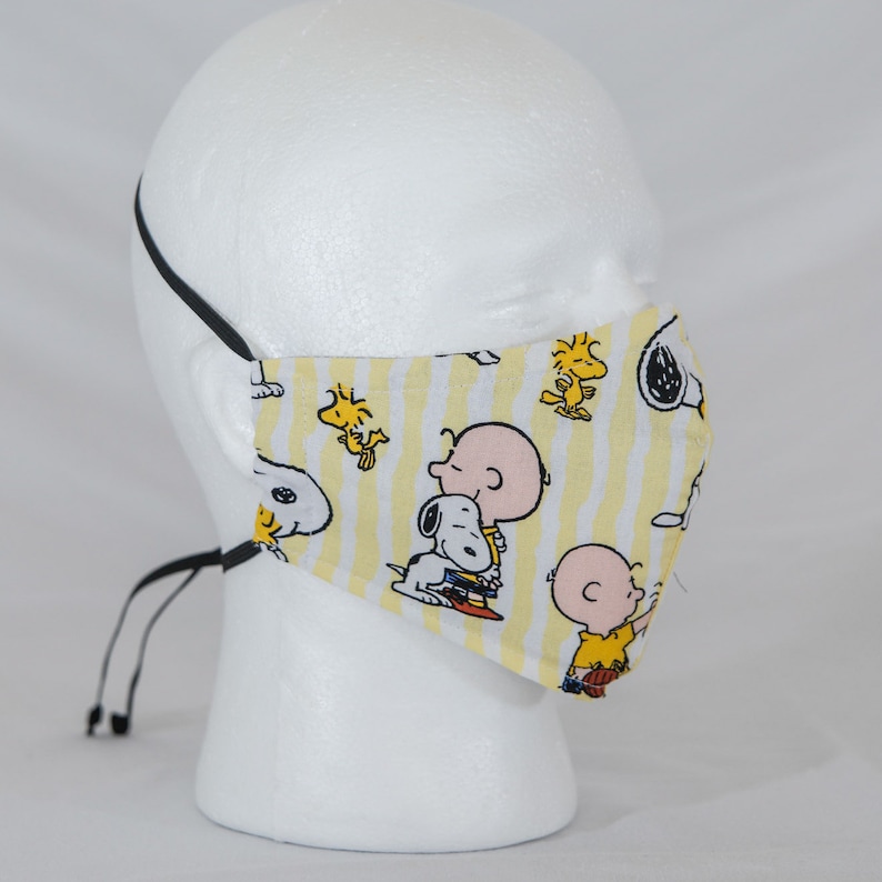 Snoopy Face Mask 2 PM2.5 Filters USA Snoopy Peanuts Charlie Brown ...