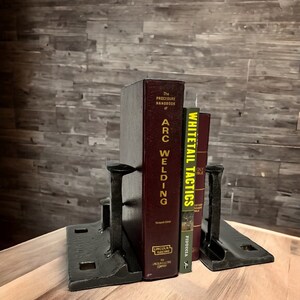 Metal Bookend Railroad Bookend Set, Book Organizer,library,bookshelf ...