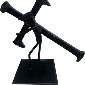 Jesus Carrying Cross Religious Decor Religious Figurine Heavy Duty Iron ...