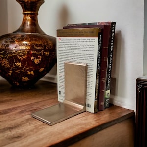 Bookend, Metal Nonskid Bookend, Heavy Steel Book End, Simple Bookshelf ...
