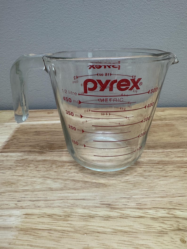 Pyrex 2 Cups 1/2 Liter Glass Measuring Cup Made in USA - Etsy