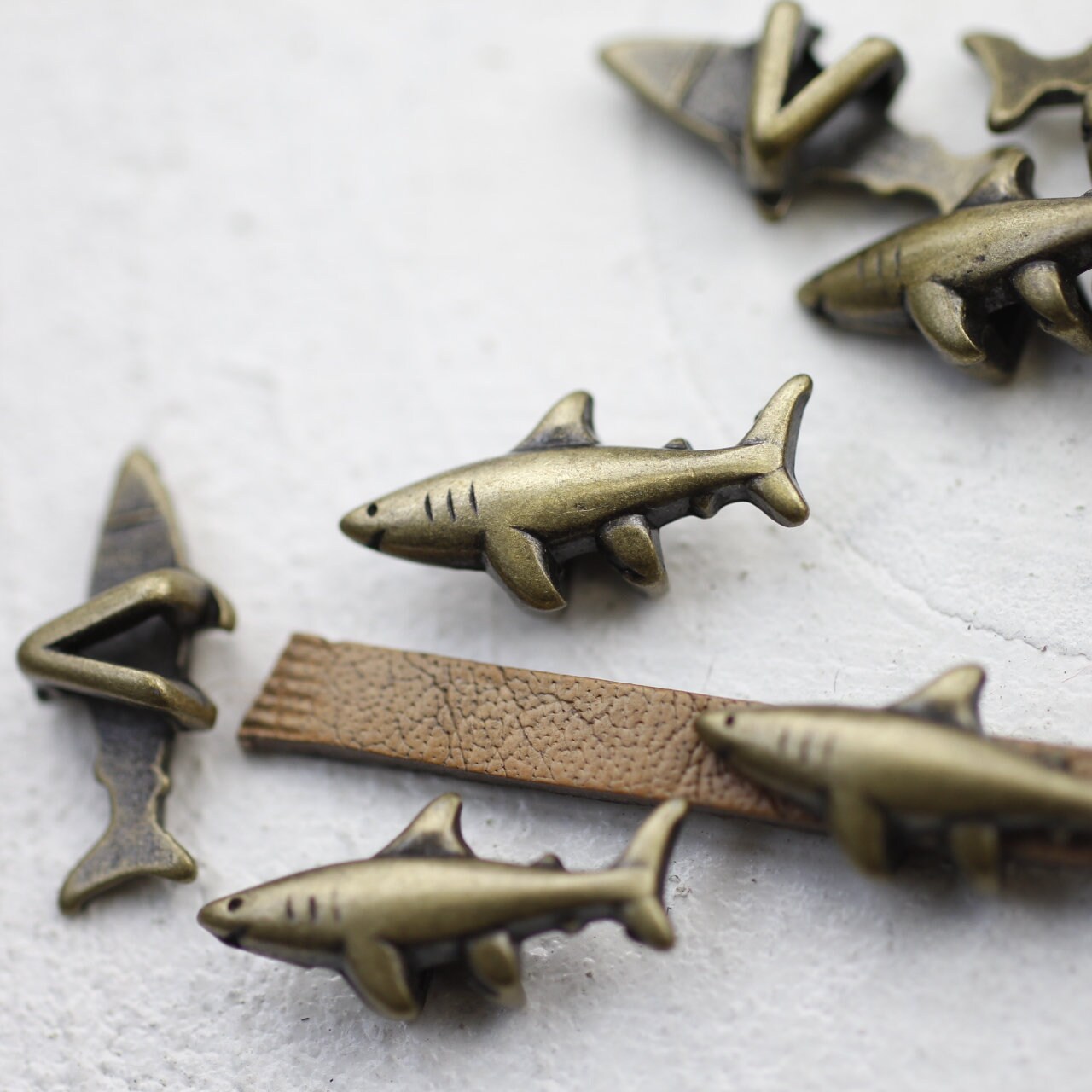 10 Shark Beads Tiny Shark Slider Beads for Bracelet DIY - Etsy