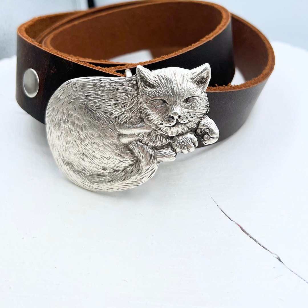1 Pcs Vintage Inspired, Sleeping Cat Belt Tip, Minnos Cat With Closed ...