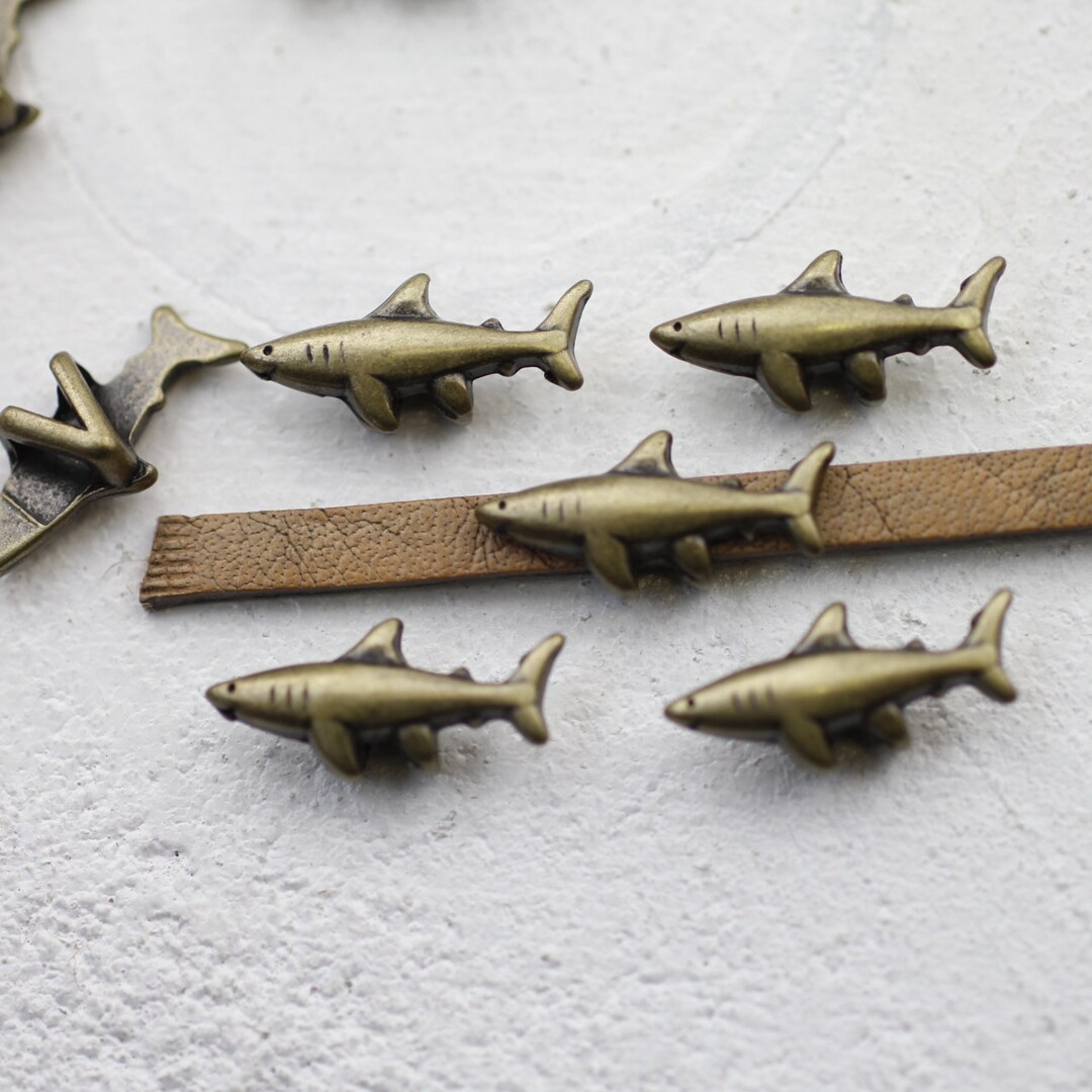 10 Shark Beads, Tiny Shark Slider, Beads for Bracelet, DIY Shark ...
