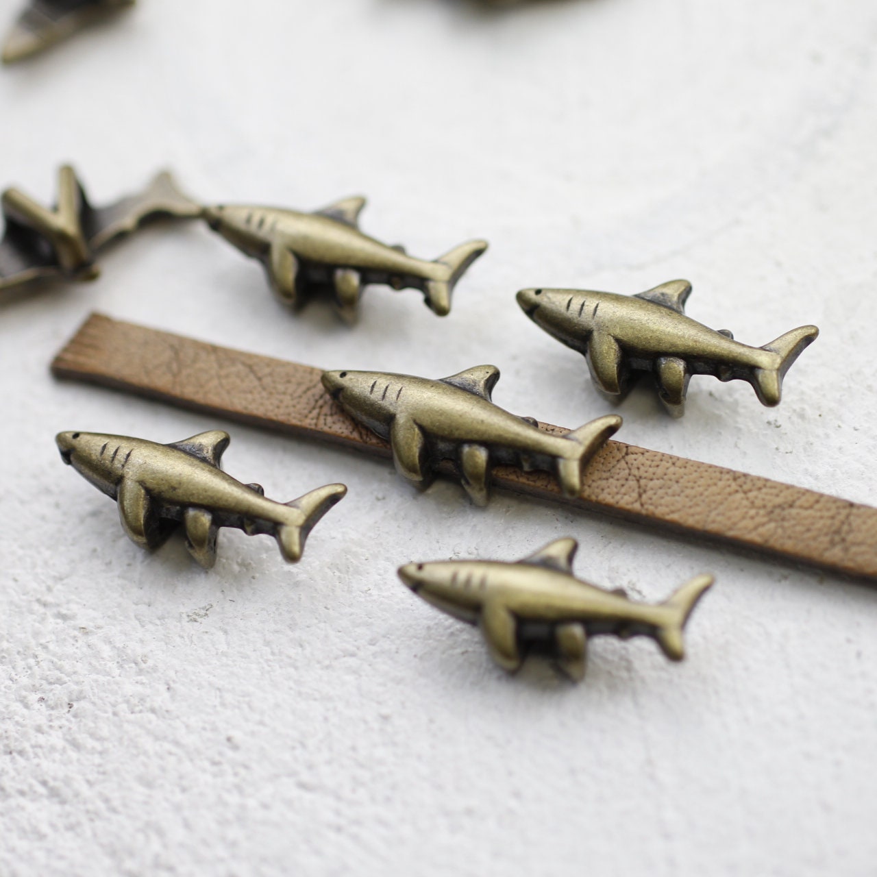 10 Shark Beads Tiny Shark Slider Beads for Bracelet DIY - Etsy