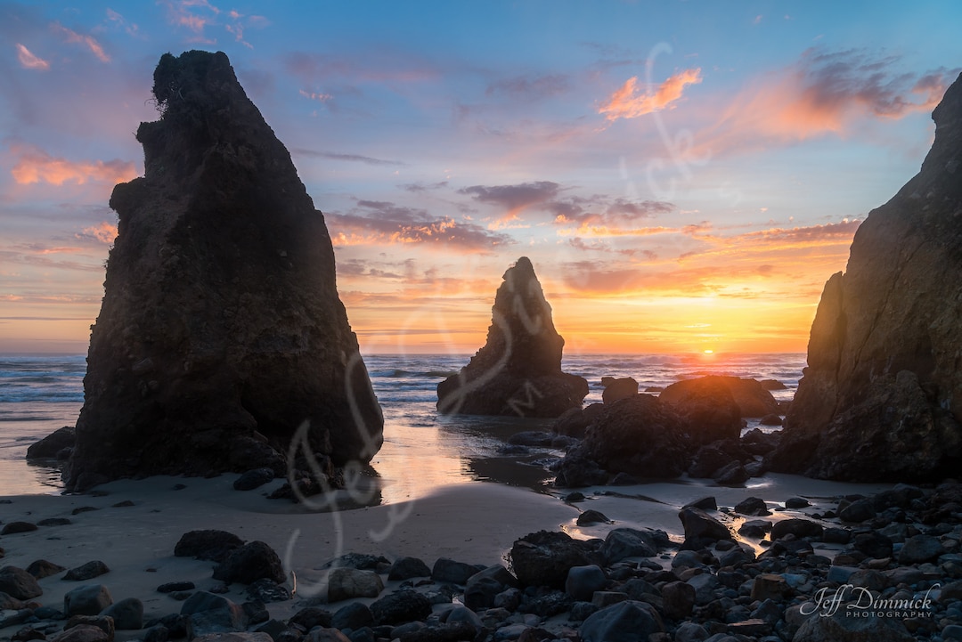 Oregon Coast Rocks at Sunset ~ Florence, Oregon ~ Seascape, Ocean ...