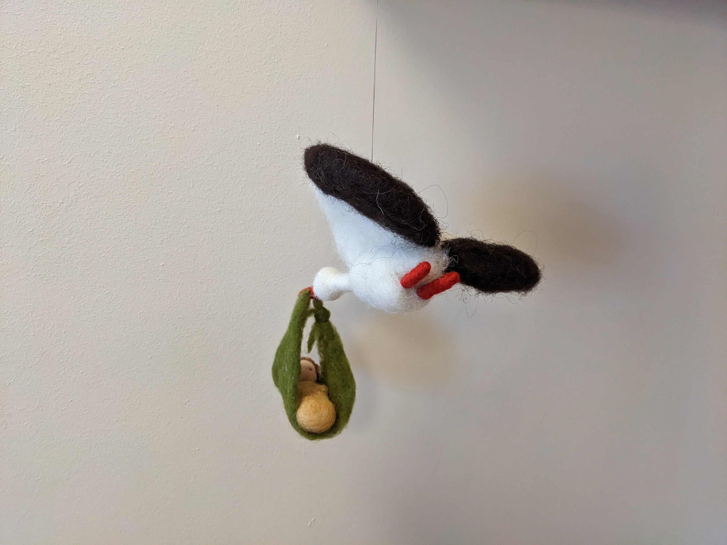 Storch bringt das Kind/ Gefilzter Storch/ Geschenk zur Geburt - Etsy.de