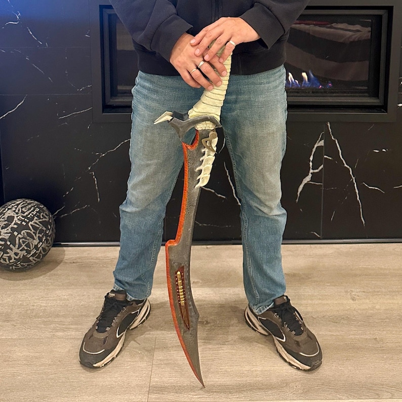 Yautja Sword From the Predator Badlands Movie / KWEI / DEK / Predator ...
