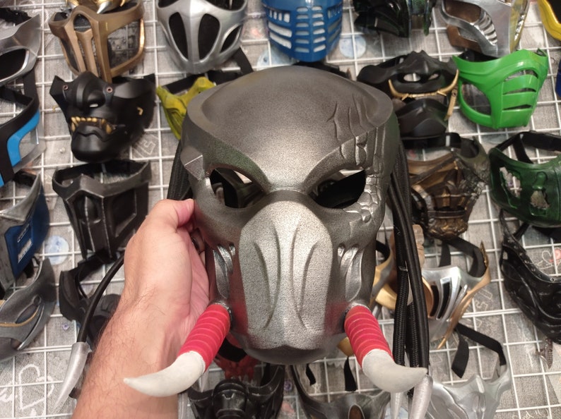 PREDATOR MASK TRACKER - Etsy