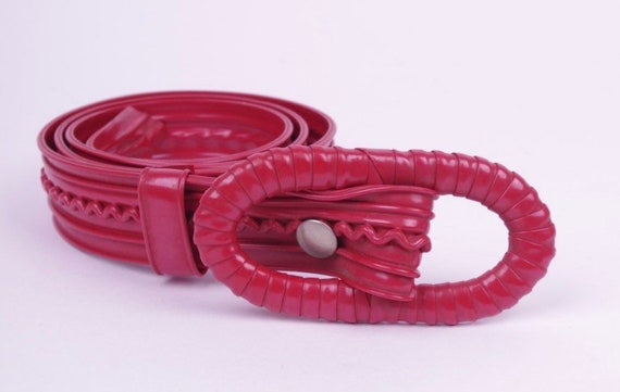 Vintage 1950s red vinyl belt early plastic | Etsy