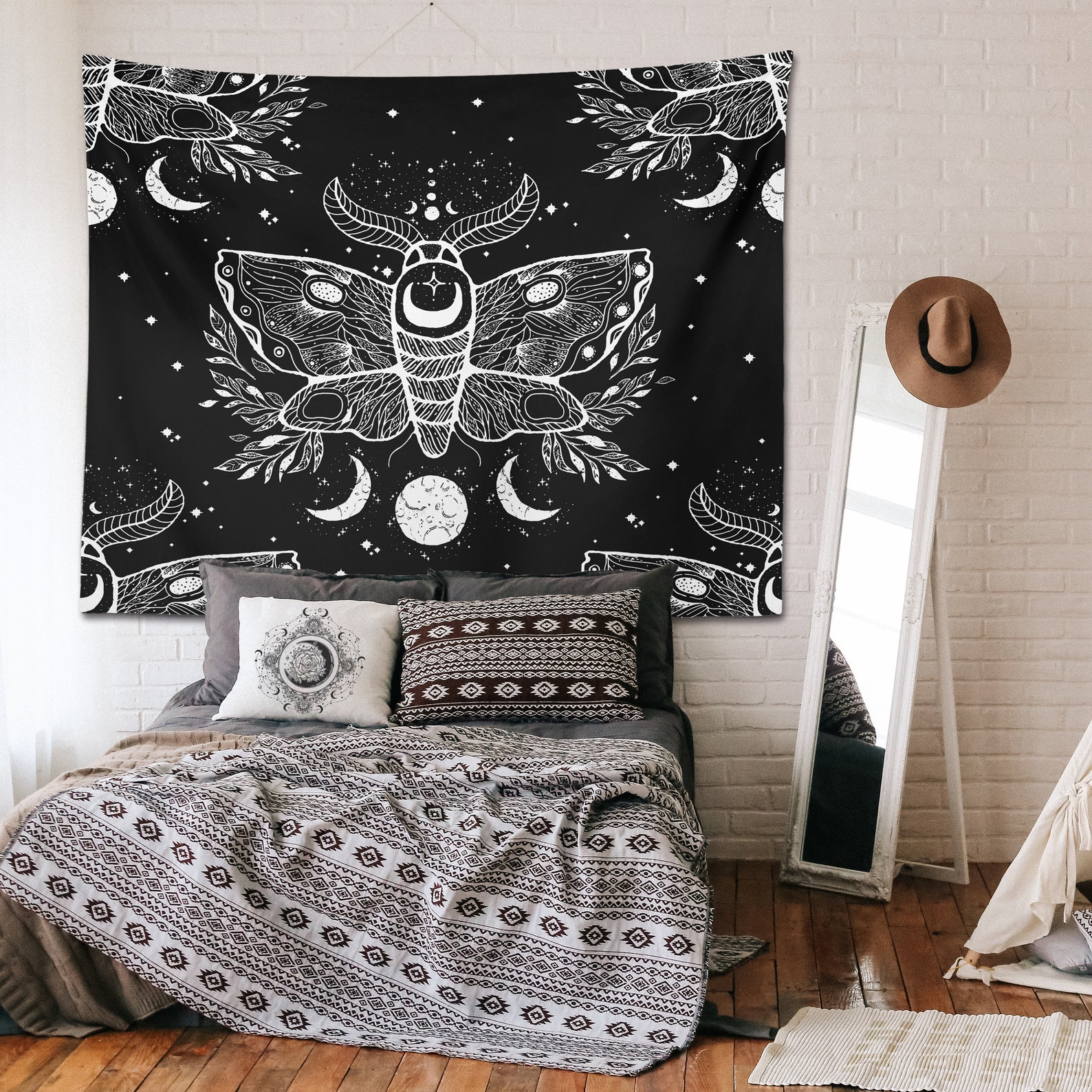 The Moth Tapestry Gothic Butterfly Wall Hanging Bohemian Moon Starry ...