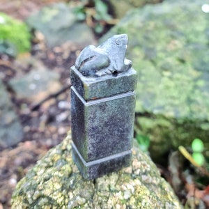 Vintage Chinese Toggle - a Very Dark Nephrite Jade Belt Toggle ...