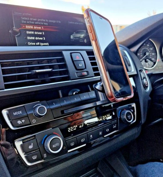 Bmw magnetic phone mount store