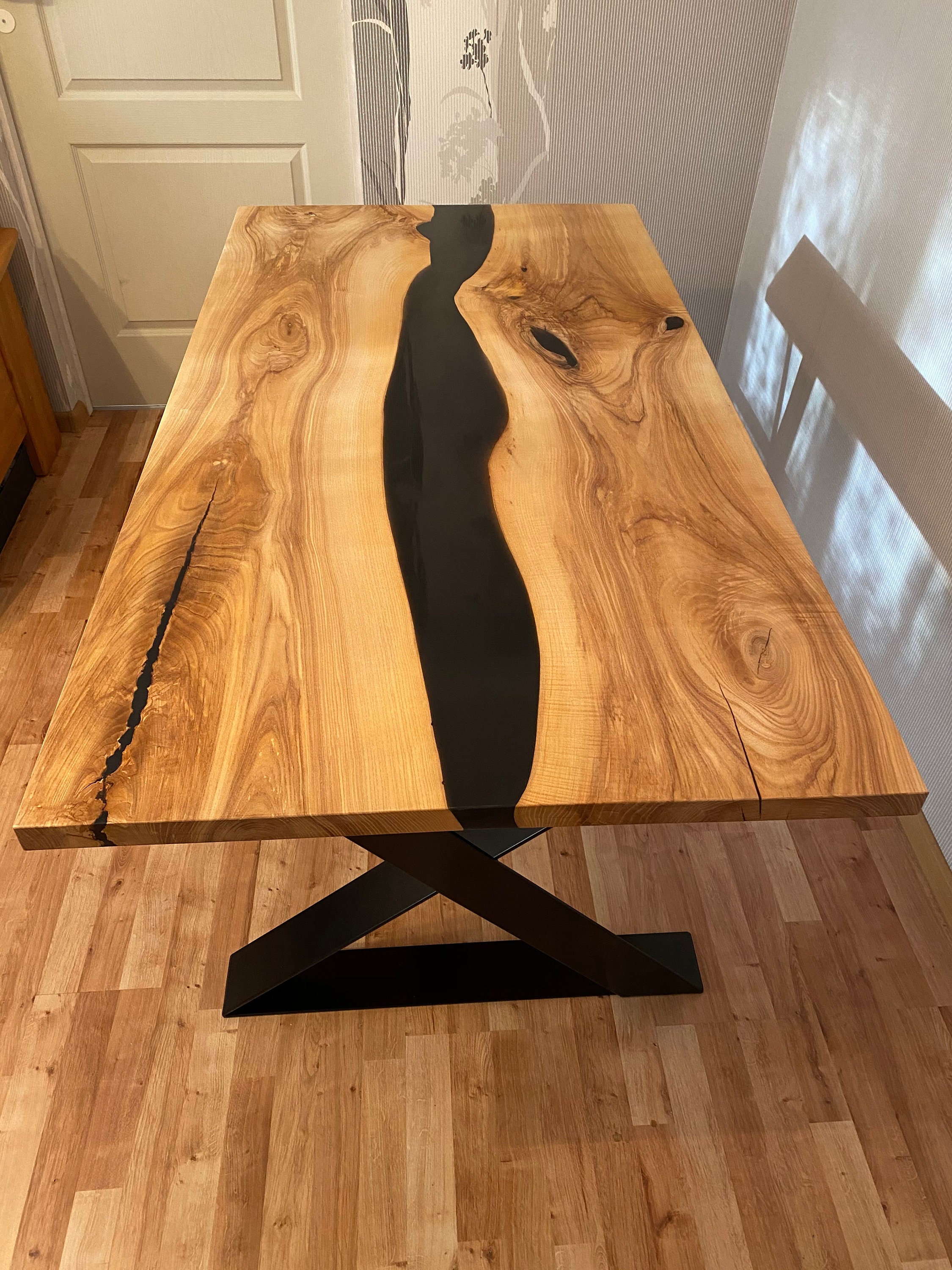 Custom Black Epoxy Resin River Dinning Table. - Etsy