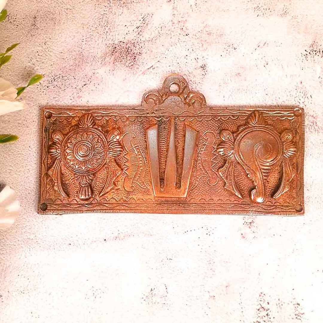 Traditional Shankh Chakra Namah Wall Hanging| Shankha Tilak Padma ...