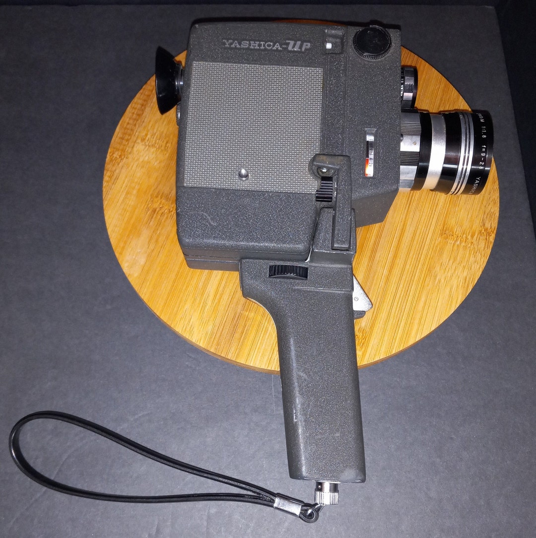 Vintage Yashica-8 UP umatic-power 1963 Reflex Power Zoom W/pistol Grip Double 8mm Film Camera ...