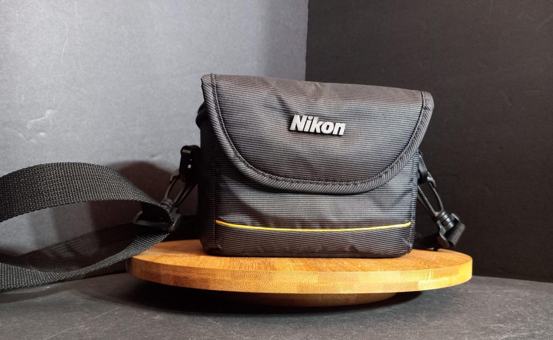 Vintage Nikon 11905 Coolpix Camera Camcorder Case, Black: Shoulder ...