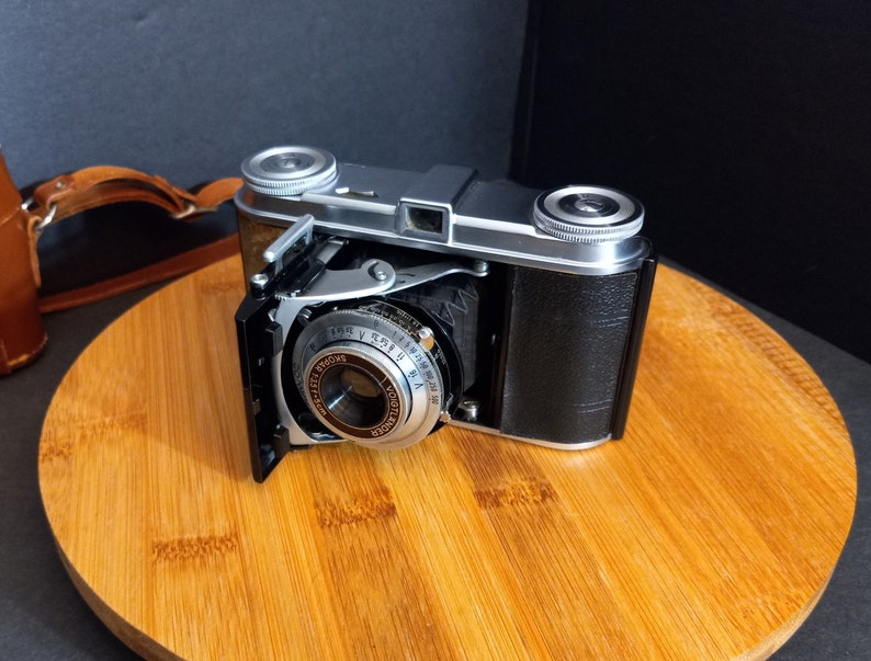 Vintage Voigtländer Vito Film Camera: 1947-1950 Folding Viewfinder ...