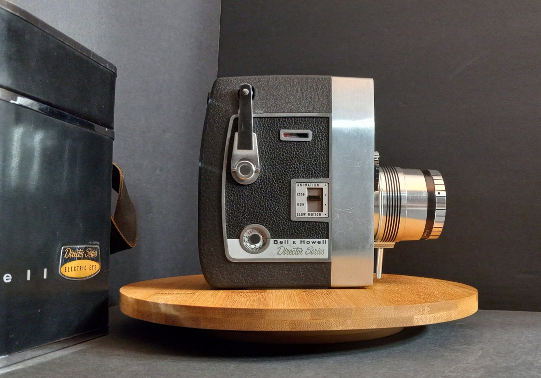 Vintage Bell & Howell Model 414 Director Series Zoomatic 8mm Movie ...